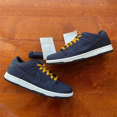Black Nike Sb Levi