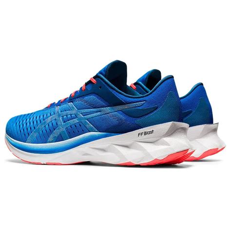 Asics Novablast 3