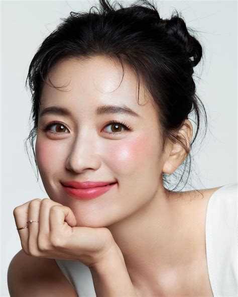 Beda Dari Drakor Moving Ini Dia Pesona Aktris Korea Han Hyo Joo Yang