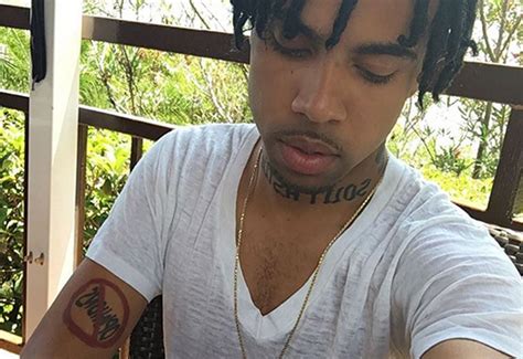 Vic Mensa Brings High Energy Performance To U Street Music Hall Videos