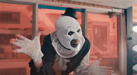 Terrifier 2 Neue Clips Und Das Offizielle Filmplakat Zum Ultrabrutalen Horror Sequel