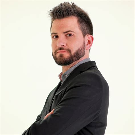 Dr Marius Schröder Mitarbeiter Mit Kundinnenkontakt Impfzentrum