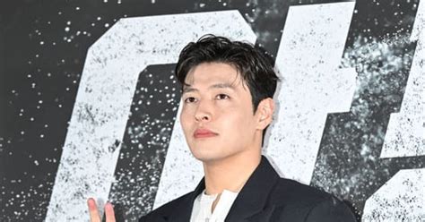 사진 강하늘 야당 브이 조선비즈