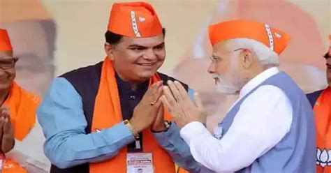 लोकसभा निवडणुकीपूर्वी भाजपाला मोठा धक्का आमदार केतन इनामदार यांचा