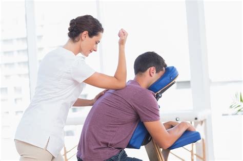 Premium Photo Man Having Back Massage