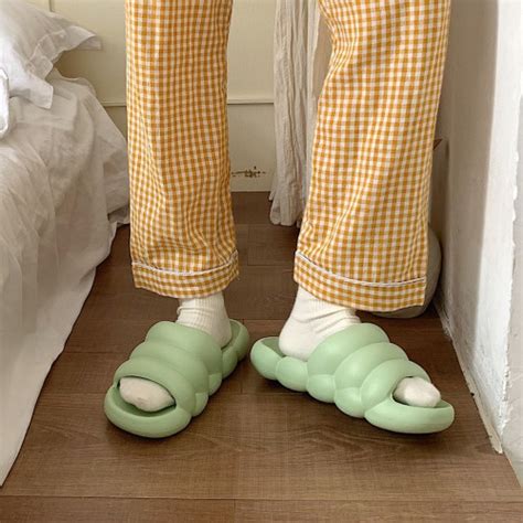 리빙홀릭 층간방지소음 실내화 솜사탕 마카롱 슬리퍼 11 뷰티·패션의류·여행·잡화 인생은 템빨 살림은 템빨 삶의 질을 한층 더 높여주는 리빙홀릭리빙홀릭