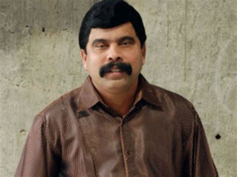 பவர் ஸ்டார் சீனிவாசன் கதியை பார்த்தீங்களா சொந்த குடும்பமே கடத்தி வனிதா விஜயகுமாரிடம் குமுறல்