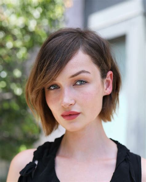 11 Fresh Jaw Length Bob Haircuts To Update Your Style