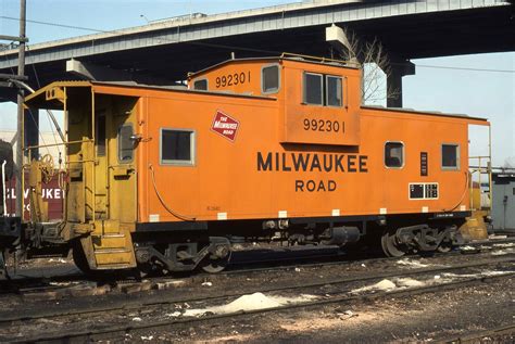 Milwaukee Road 992301 Wide Vision Caboose