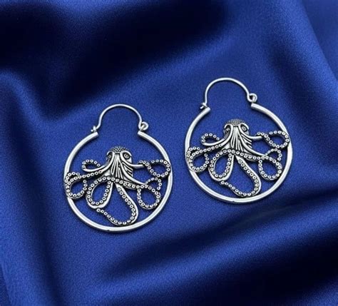 Brass Coated 8 1gm Ladies Earrings Hoop At ₹ 165 Piece In New Delhi