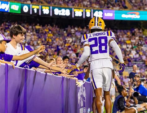 Column Lsu Cut Down On Alternate Uniforms And Its A Good Thing