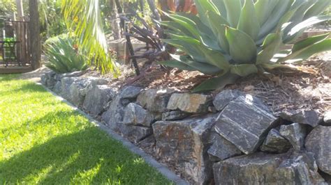 Bluestone Wall Construction Brisbane Call Qc Landscaping