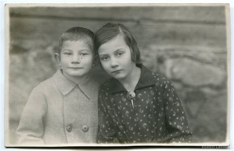 Zudusī Latvija Emīls Un Līvija Kalniņi