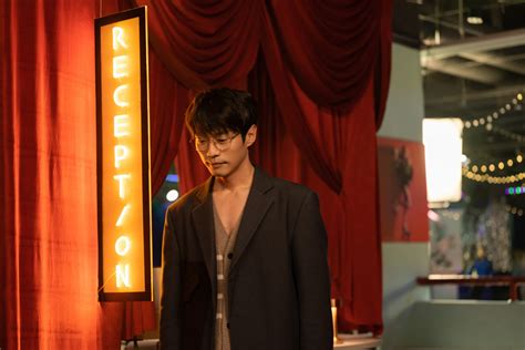 当唱跳歌手颠覆形象 张栋梁健康操秀反差萌 辣手网