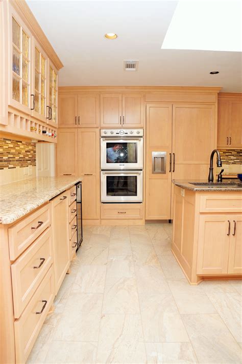The Beauty Of Light Maple Kitchen Cabinets Home Cabinets