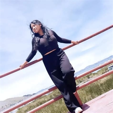 Nayeli Stephanie Portada Nayeliportada • Threads Say More