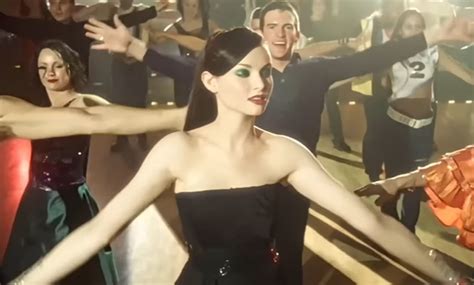 Murder On The Dancefloor Singer Sophie Ellis Bextor Stuns Fans With Ageless Look On Jimmy Fallon