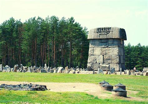 Treblinka Memorial Tour Em Pequeno Grupo De Meio Dia A Partir De Varsóvia Musement
