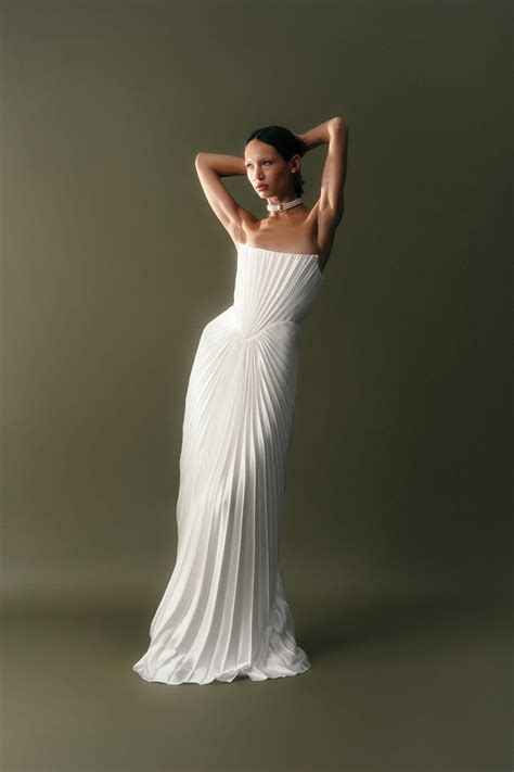 Strapless Basque Waist Wedding Dress Pleated Satin Corset Wedding Dress