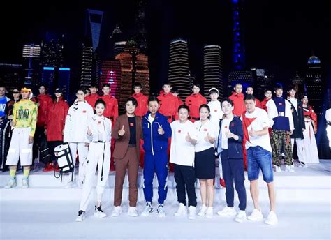 市值突破2000亿的安踏，它究竟做对了什么？佛山市锐艺广告策划有限公司佛山市锐艺广告策划有限公司