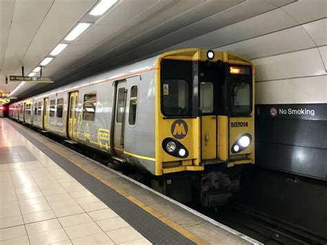 Photo Of 507014 At Moorfields — Trainlogger