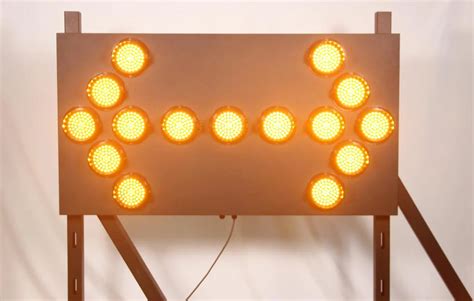 Traffic Warning Led Flashing Arrow Signs Traffic Warning Sign And Led