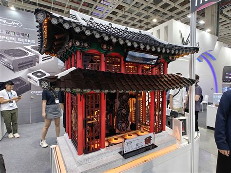 Unique Pc Builds Catch The Eye At Computex 2024 Techgoondu Unique Pc Builds Catch The Eye At Computex 2024 Techgoondu