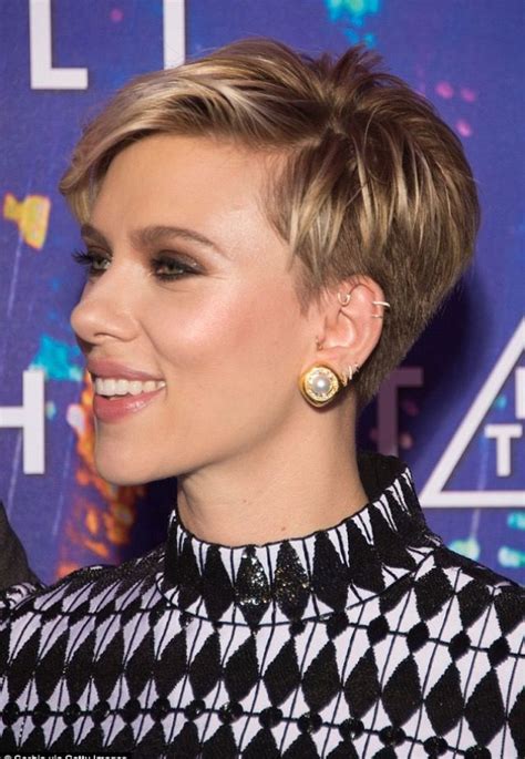 Scarlett Johansson Pixie Haircut