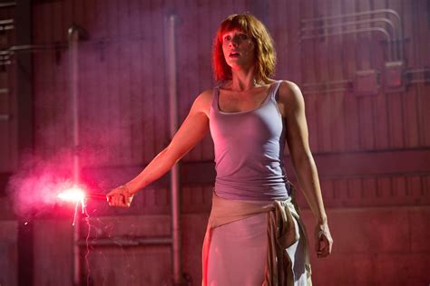 Bryce Dallas Howard In Jurassic World 4k Ultra Hd Wallpaper