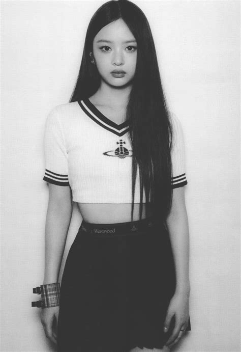Kim Chaewon Ph Kim Chaewon Ph Added A New Photo