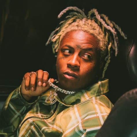 Yunk Vino Lança A Mixtape Meu Amigo Diário Vol 1 Rapgol Vivência Das Ruas