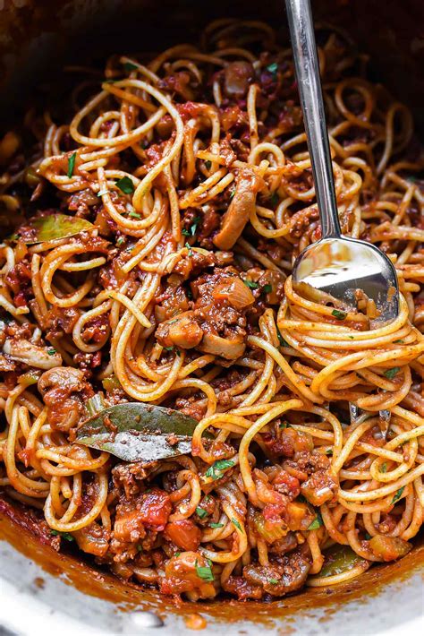 Easy Homemade Spaghetti And Meat Sauce Recipe Foodiecrush