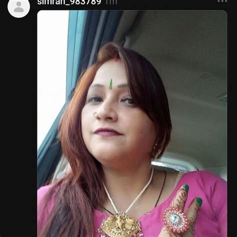 Simran Agrawal Simran 983789 • Threads Say More