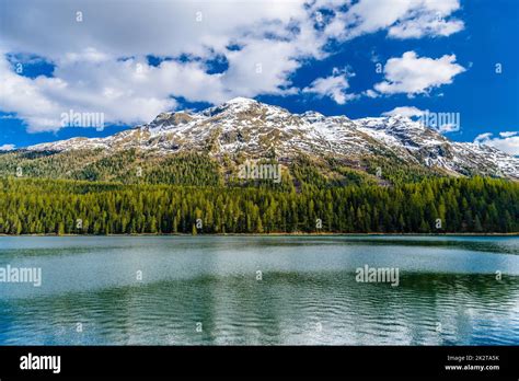 Crystal Blue Lake St Moritz Sankt Moritz Maloja Grisons Swi Stock