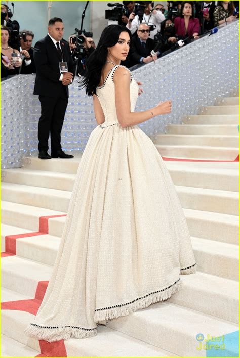 Co Chair Dua Lipas Met Gala 2023 Dress Comes With Pockets Photos
