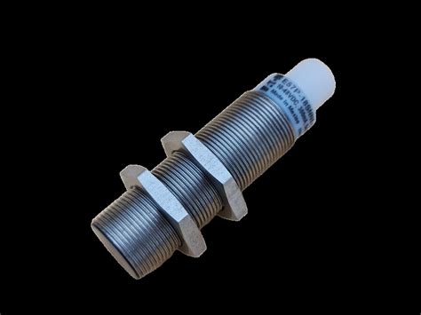 Eaton E57p 18snn5 Q Proximity Sensor