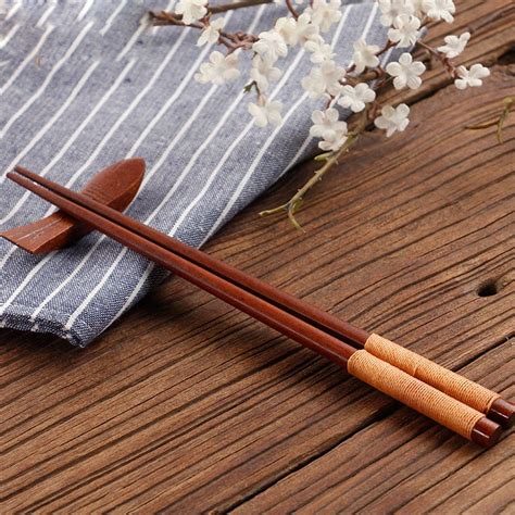 Natural Wooden Chopsticks Set Chinese Style Sushi Chopstick Dinnerware