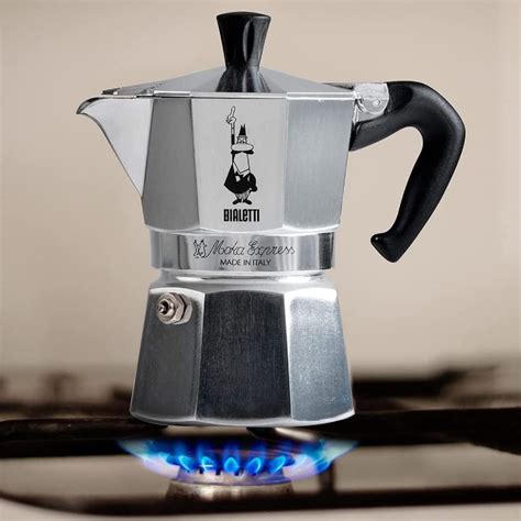Moka Express Bialetti Oggetto Di Design Simbolo Del Caffè Italiano