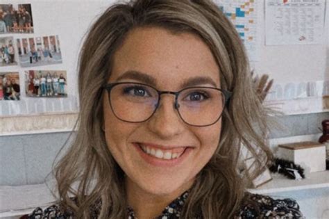 მასწავლებელს რომელსაც მოსწავლესთან სასაფლოზე ჰქონდა ინტიმური კავშირი ორწლიანი პატიმრობა მიუსაჯეს