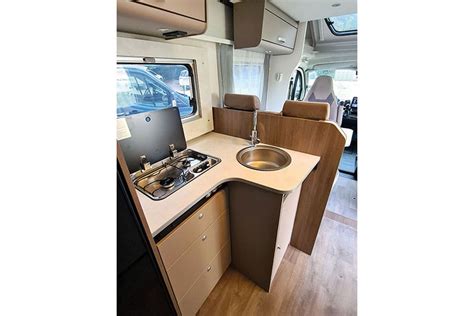 Carado T328 2026 Familientaugliches Wohnmobil Mit Fünf Sitzplätzen Und Hubbett Reisemobil