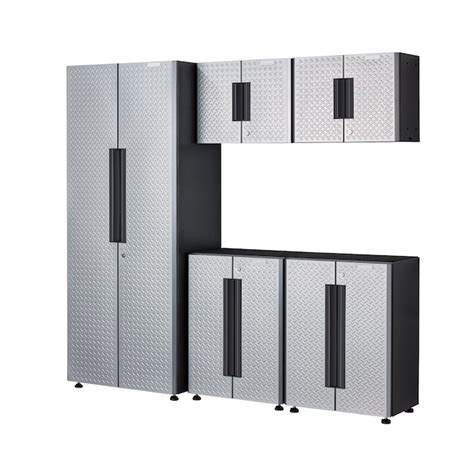 Gladiator 78 In W X 7675 In H 5 Cabinets Steel Silver Tread Garage