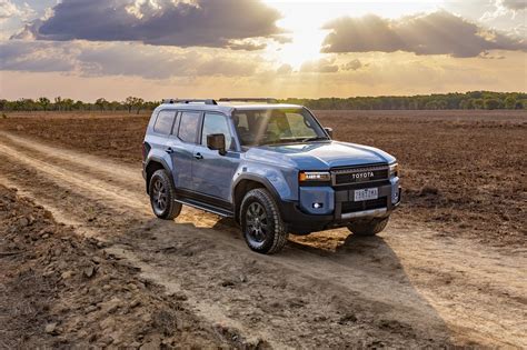 Lexus Gx Vs Toyota Landcruiser Prado Comparison Carexpert