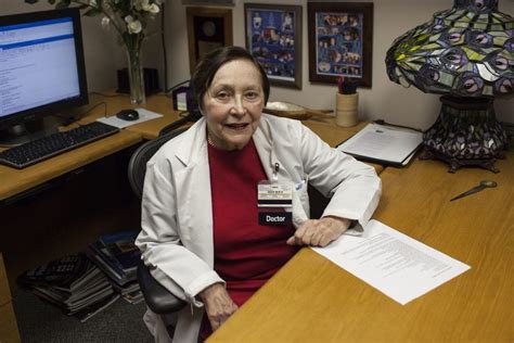 Ui Professor Pioneer In Schizophrenia And Cerebellum Research The Daily Iowan