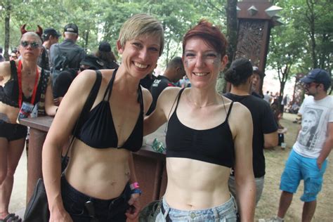 Hellfest Cest Beaucoup Plus Safe Ici Quen Boîte De Nuit