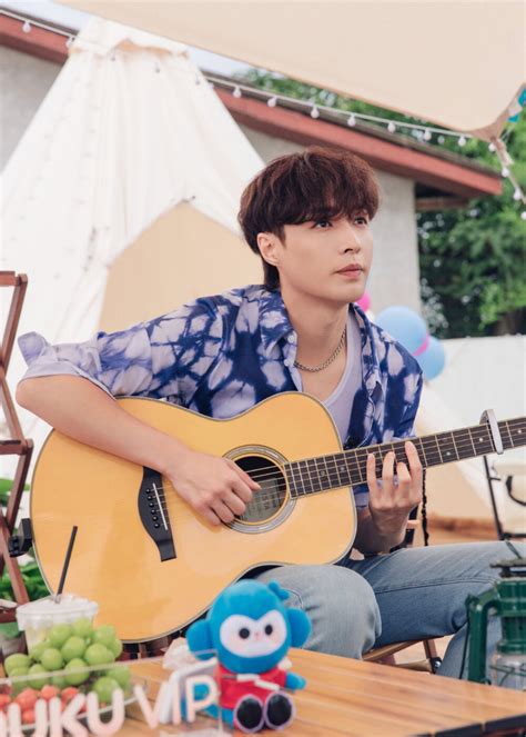 张艺兴 堆糖，美图壁纸兴趣社区