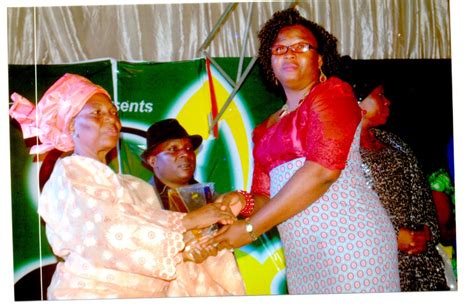 Labisi Angela Davies Wins Award