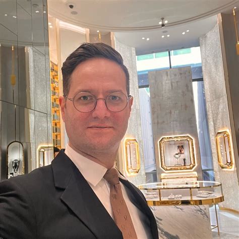 Ibrahim Dalal Seddiqi Holding Linkedin