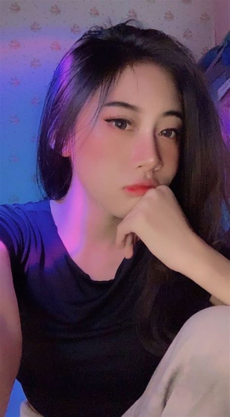 Pin oleh Reny Nuraeni di Simpan Cepat | Gadis berjilbab, Orang cantik, Gadis-gadis cantik