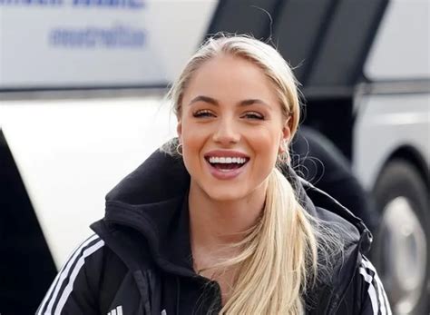 تصاویر دلشکستگی آنا ماریا مارکوویچ با لقب زیباترین زن فوتبالیست جهان از فوتبال متنفرم