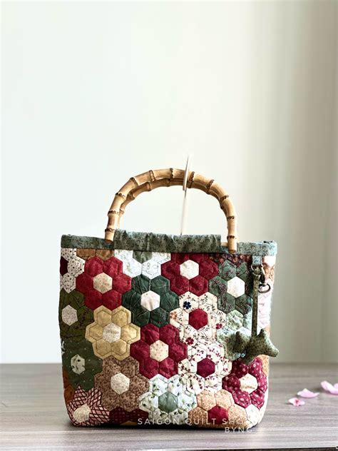 Quilted Bag Pattern With Hexagon Patchwork
